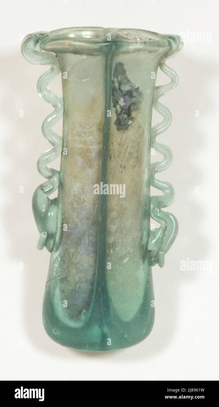 Kohl Container, 5th-6th century Stock Photo - Alamy