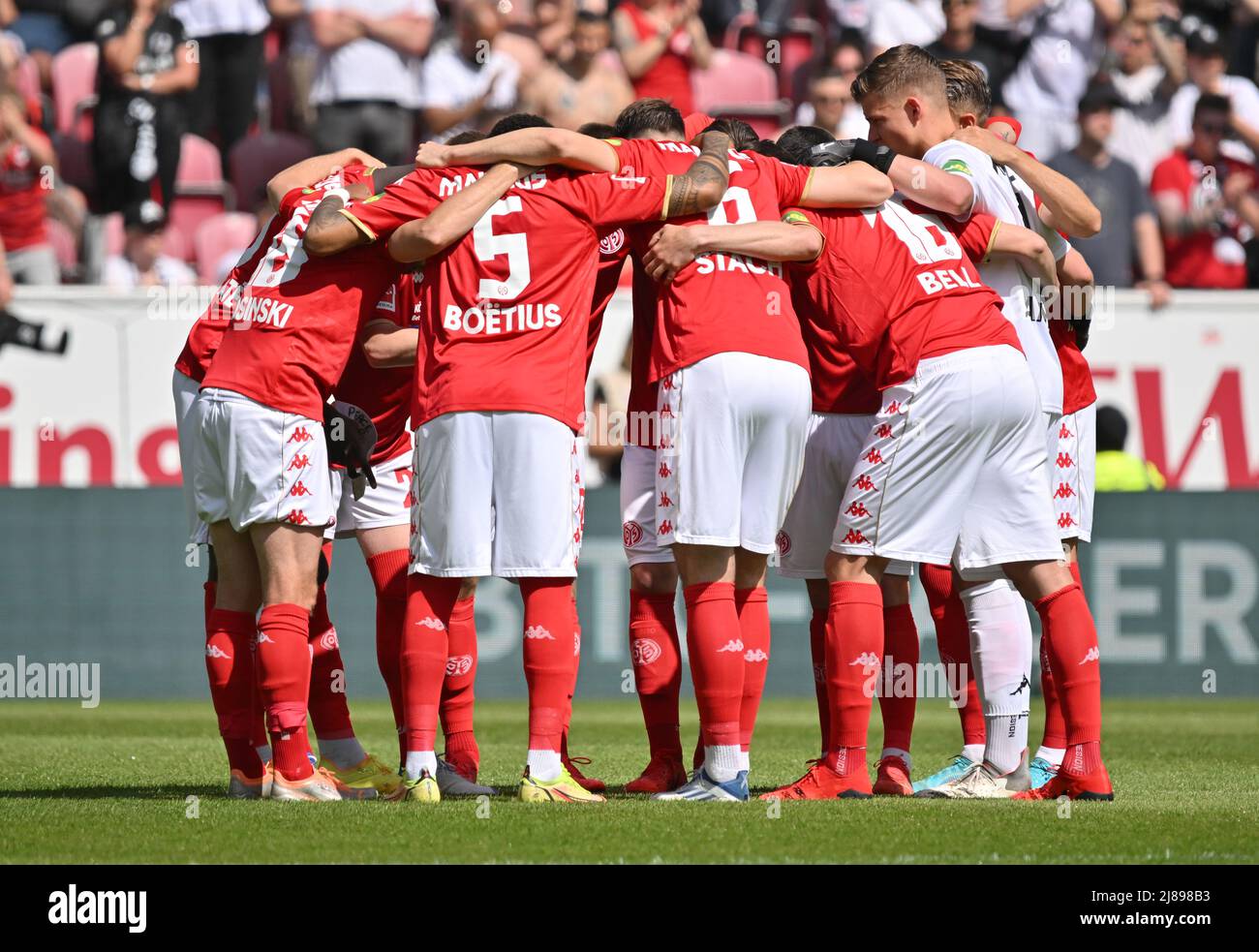 Mainz, Germany. 14th May, 2022. Soccer: Bundesliga, FSV Mainz 05 ...