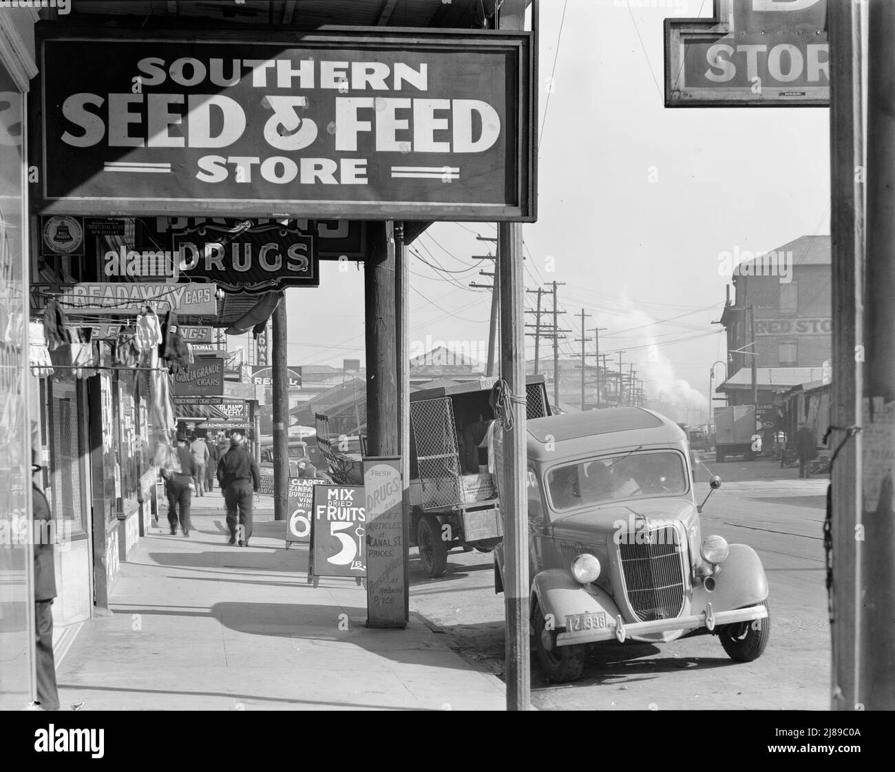 American south 1930s store hi-res stock photography and images - Alamy