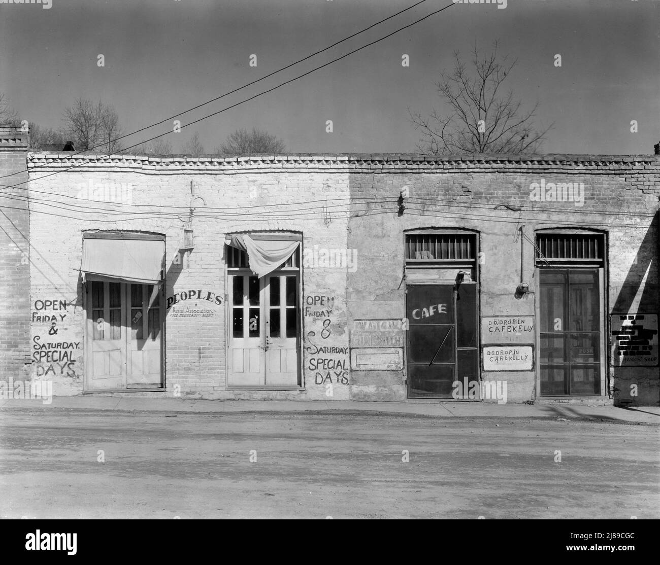 Do drop in Black and White Stock Photos & Images - Alamy