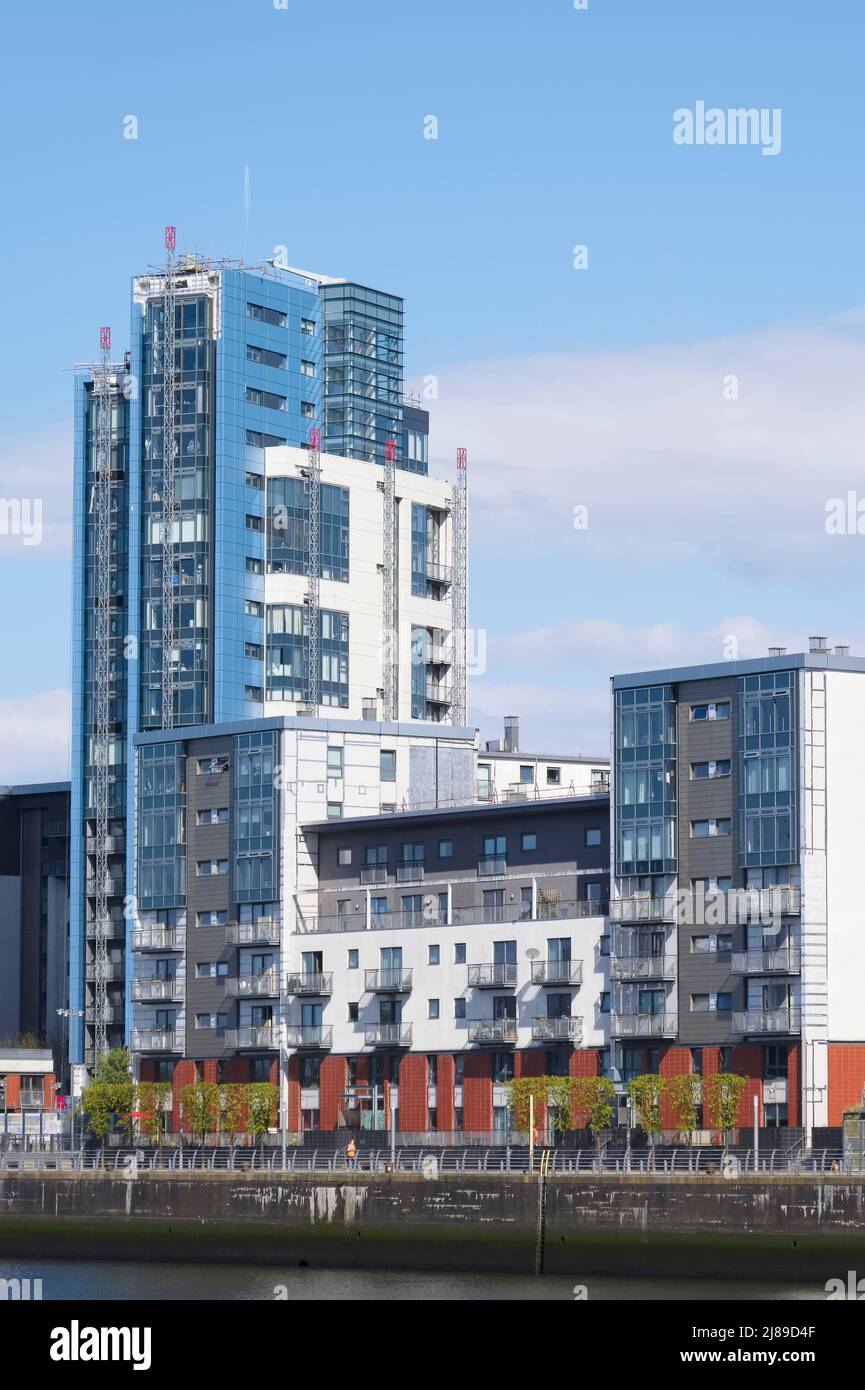 Modern high rise tower flats in Glasgow Stock Photo - Alamy