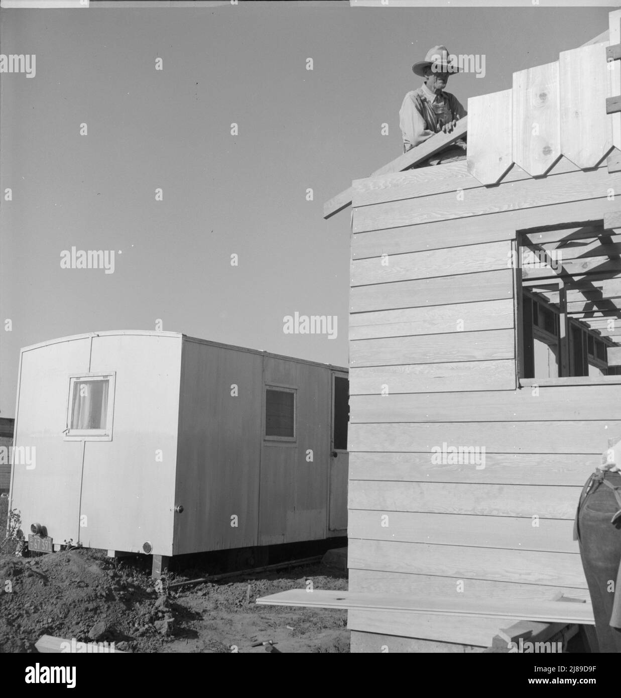 Migrants caravan Black and White Stock Photos & Images - Alamy