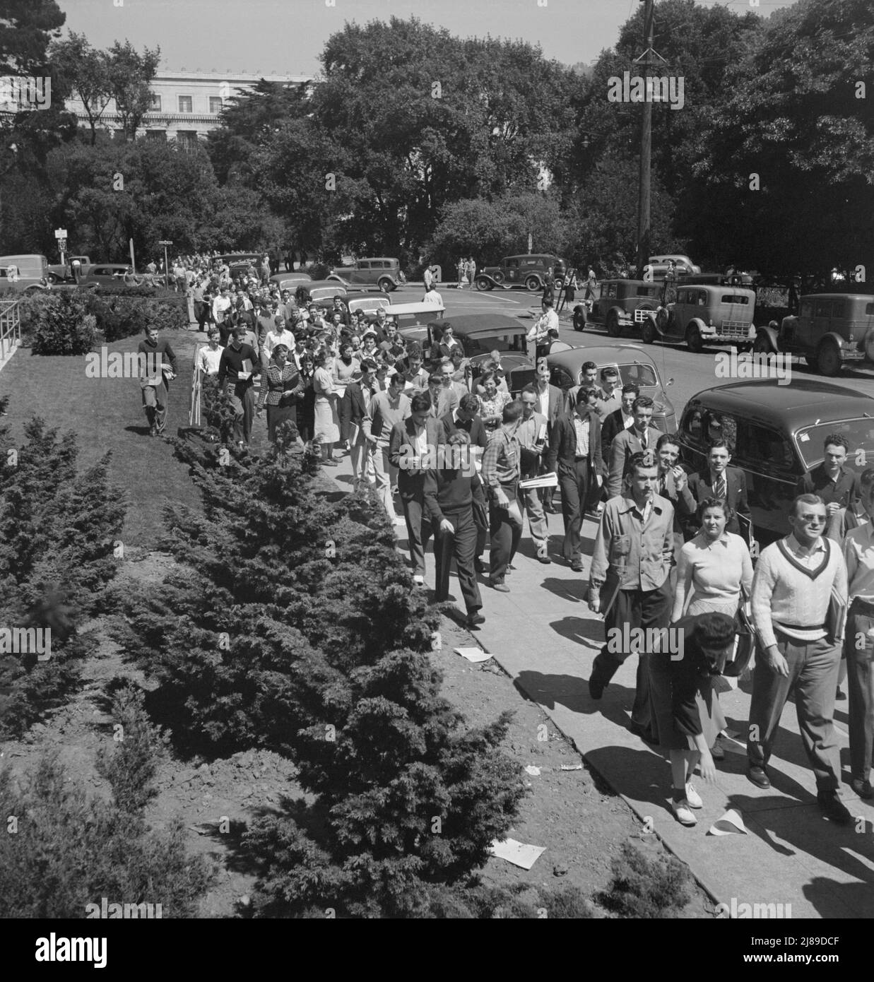 Berkeley university student Black and White Stock Photos & Images - Alamy