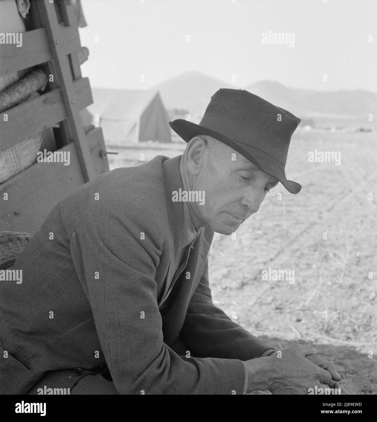 Former Nebraska farmer, now a migrant farm worker. Klamath County ...