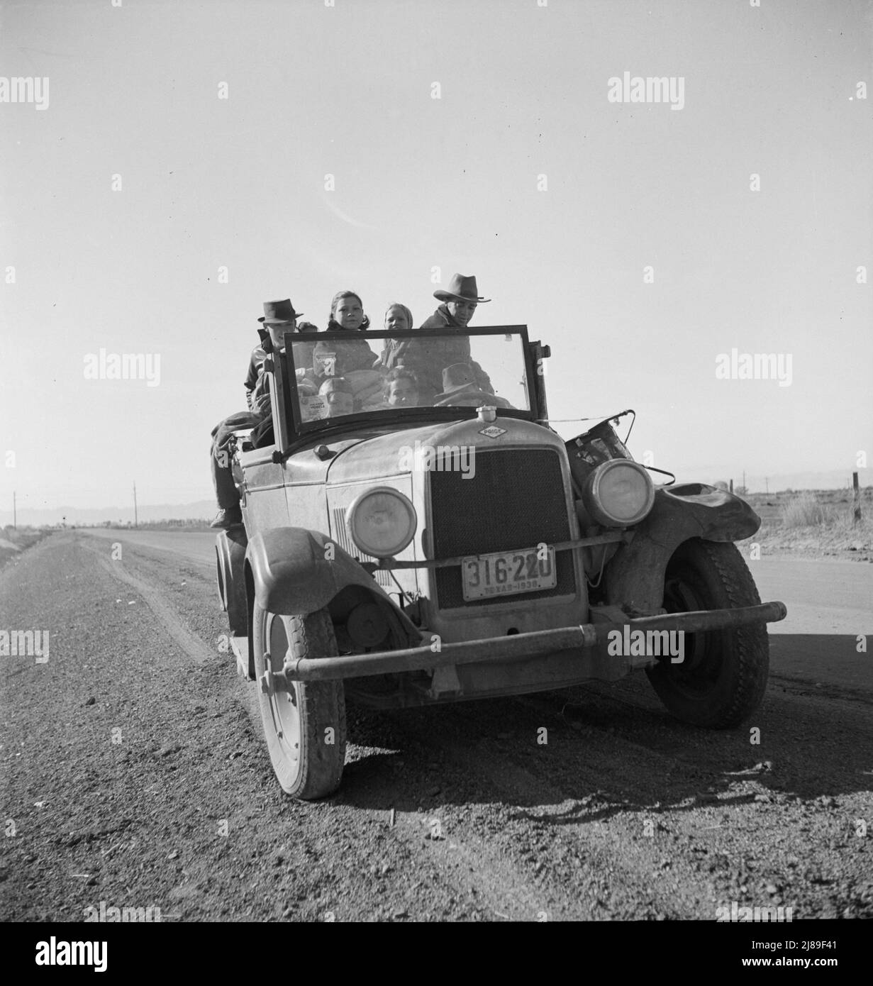 Eight related persons just arriving in this roadster from Texas. In ...