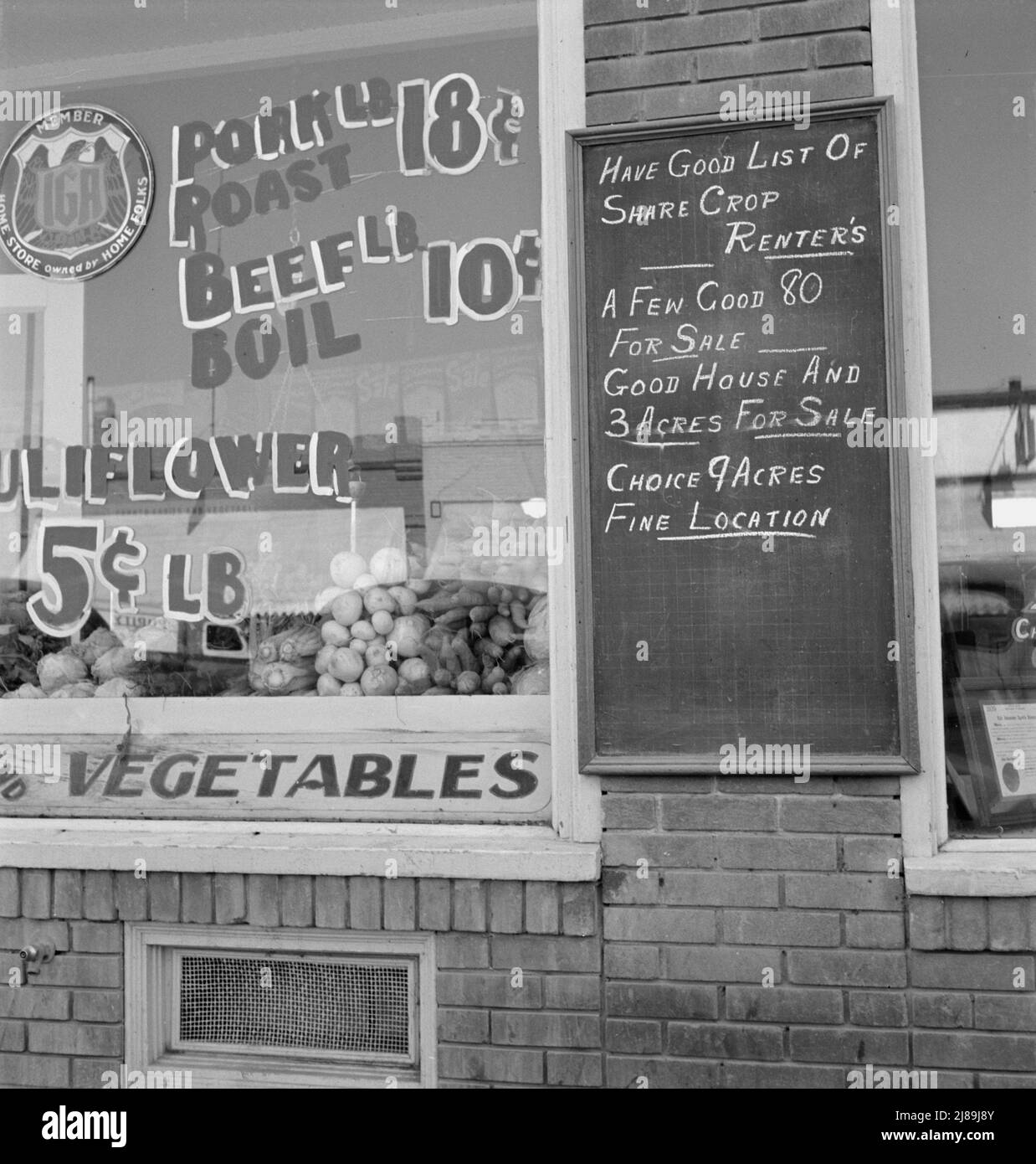 Iga store sign Black and White Stock Photos & Images - Alamy