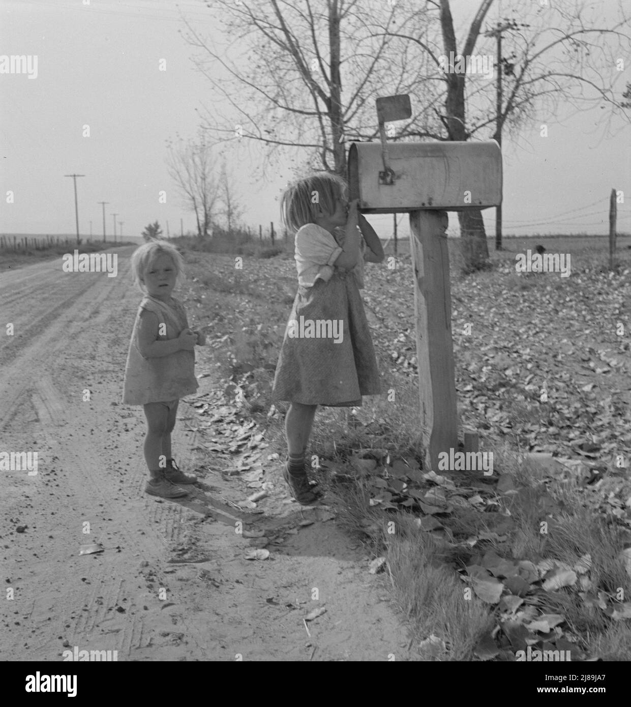 1930s rural poverty Black and White Stock Photos & Images - Alamy