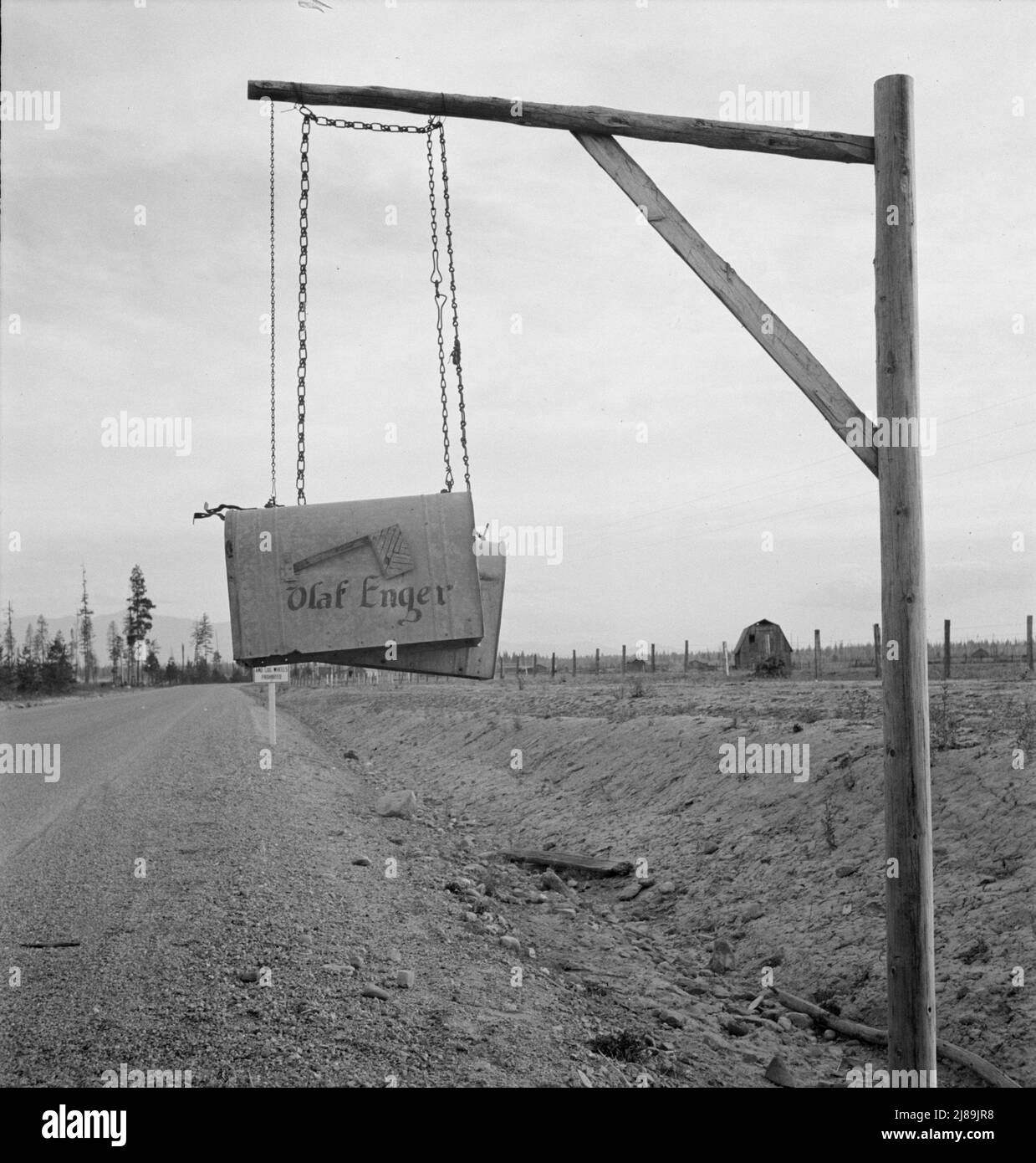 The great depression 1930s fence hi-res stock photography and images ...
