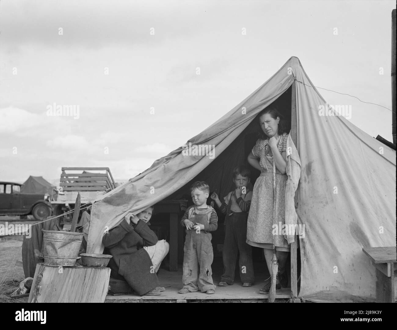 This family came to the potato harvest after the Oregon hop harvest. In ...