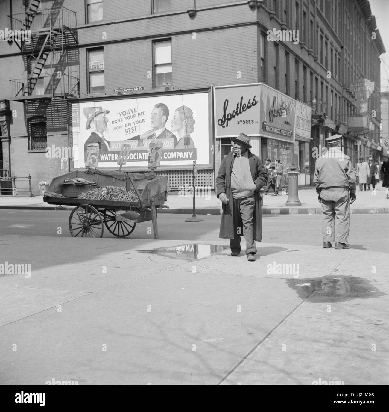 New York, New York. A Harlem street scene Stock Photo - Alamy