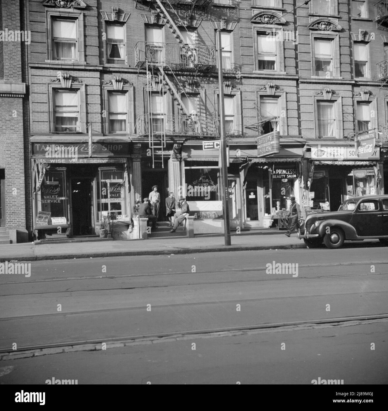 New York, New York. A tenament house in Harlem Stock Photo - Alamy