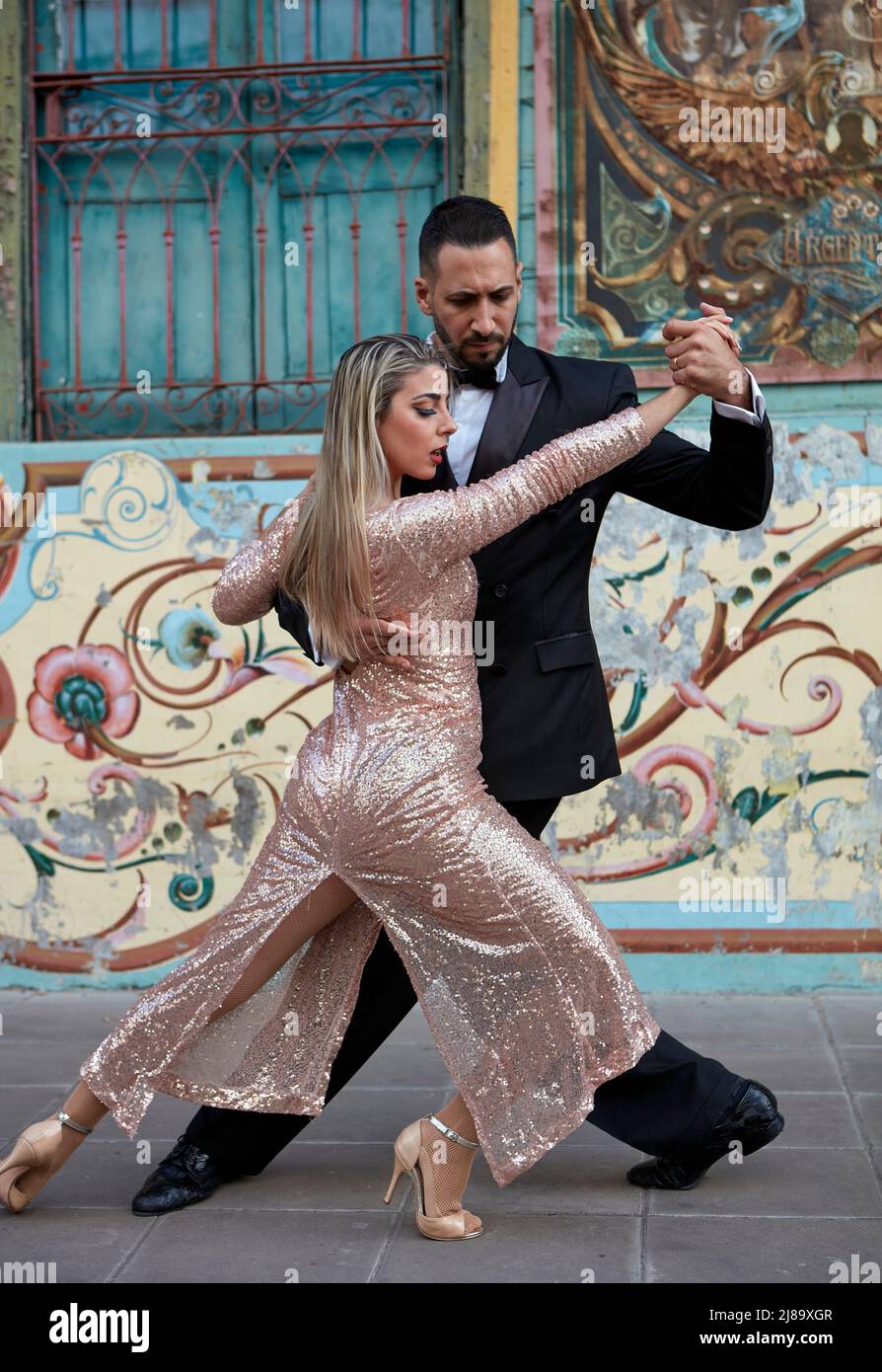 Professional tango dancers performing at Caminito, La Boca. Buenos ...