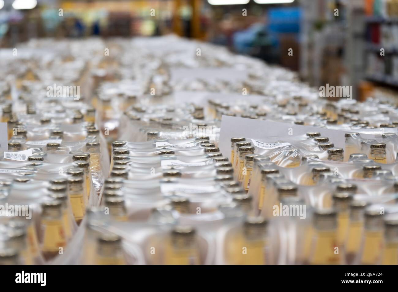 Various alcohol beer packaging boxes that wholesaling on a liquor zone ...