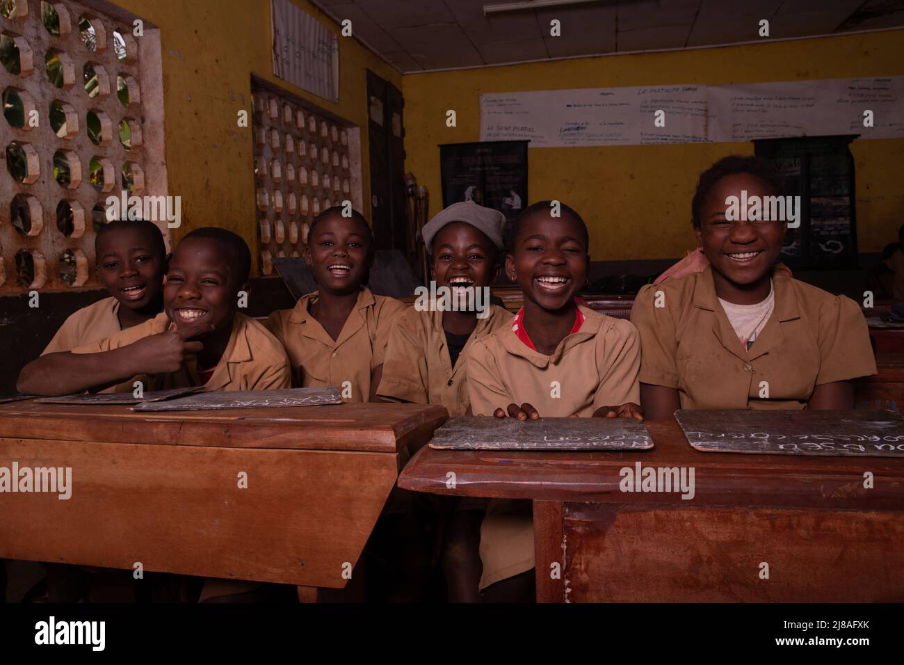 Group african pupils hi-res stock photography and images - Alamy