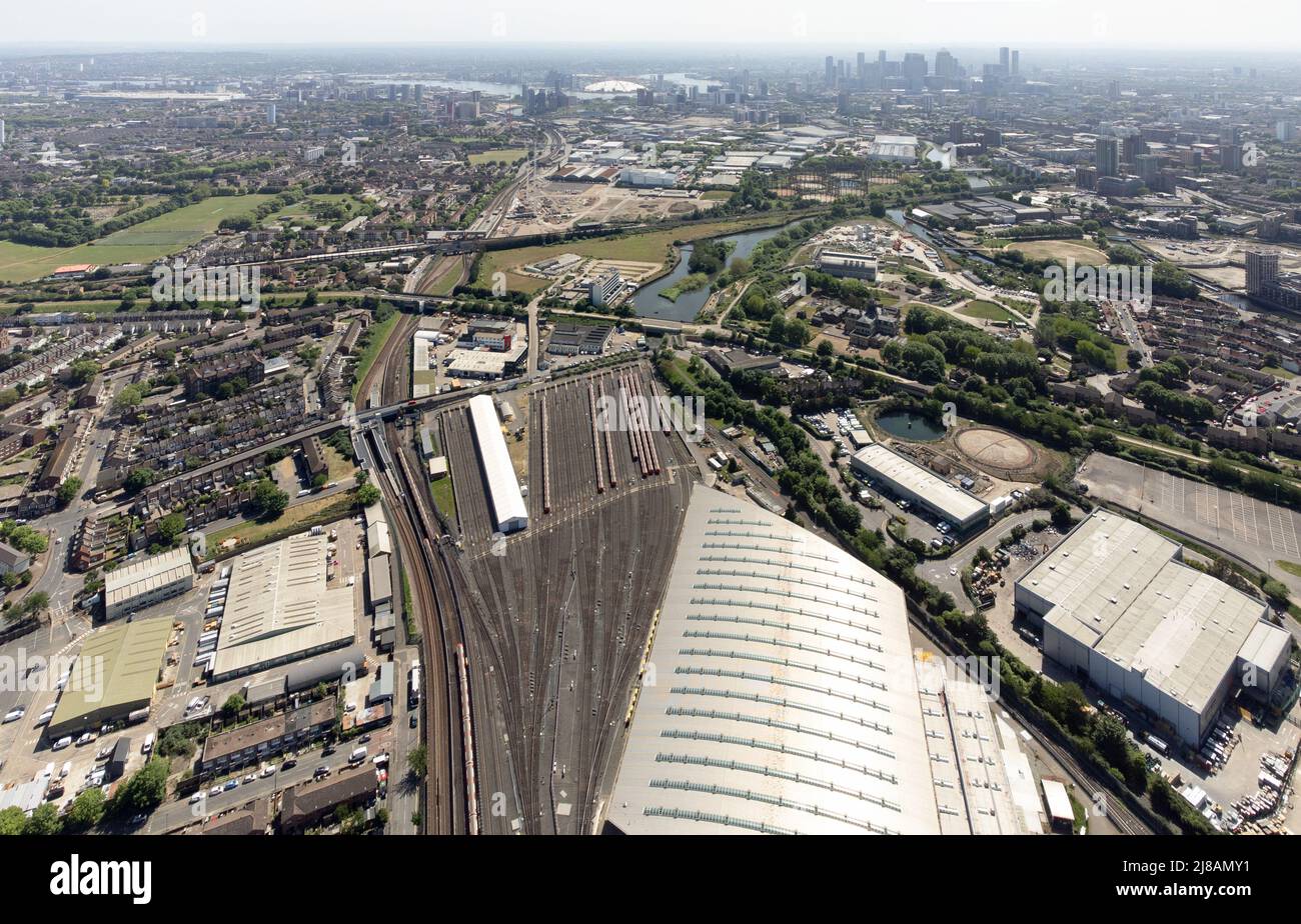 Stratford eye tower hi-res stock photography and images - Alamy