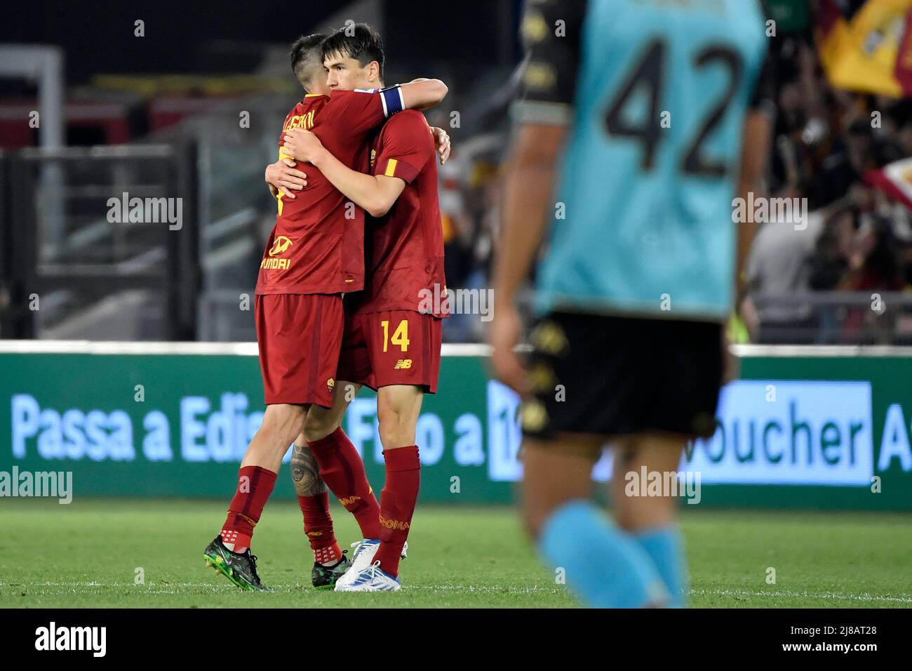 Rome, Italy. 14th May, 2022. Edor Shomurodov of AS Roma (r) celebrates ...