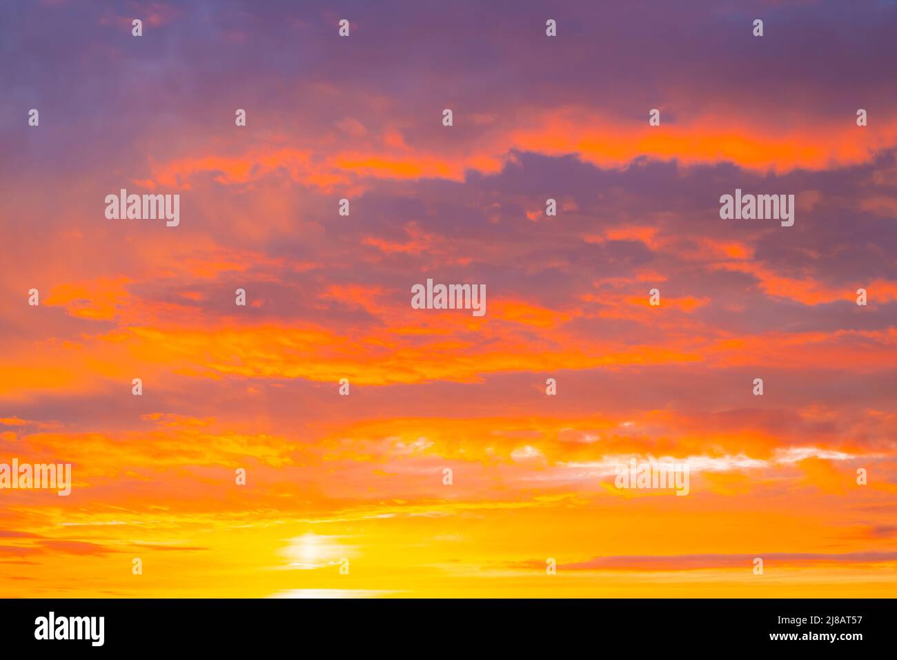 Soft sunset sky background hi-res stock photography and images - Alamy
