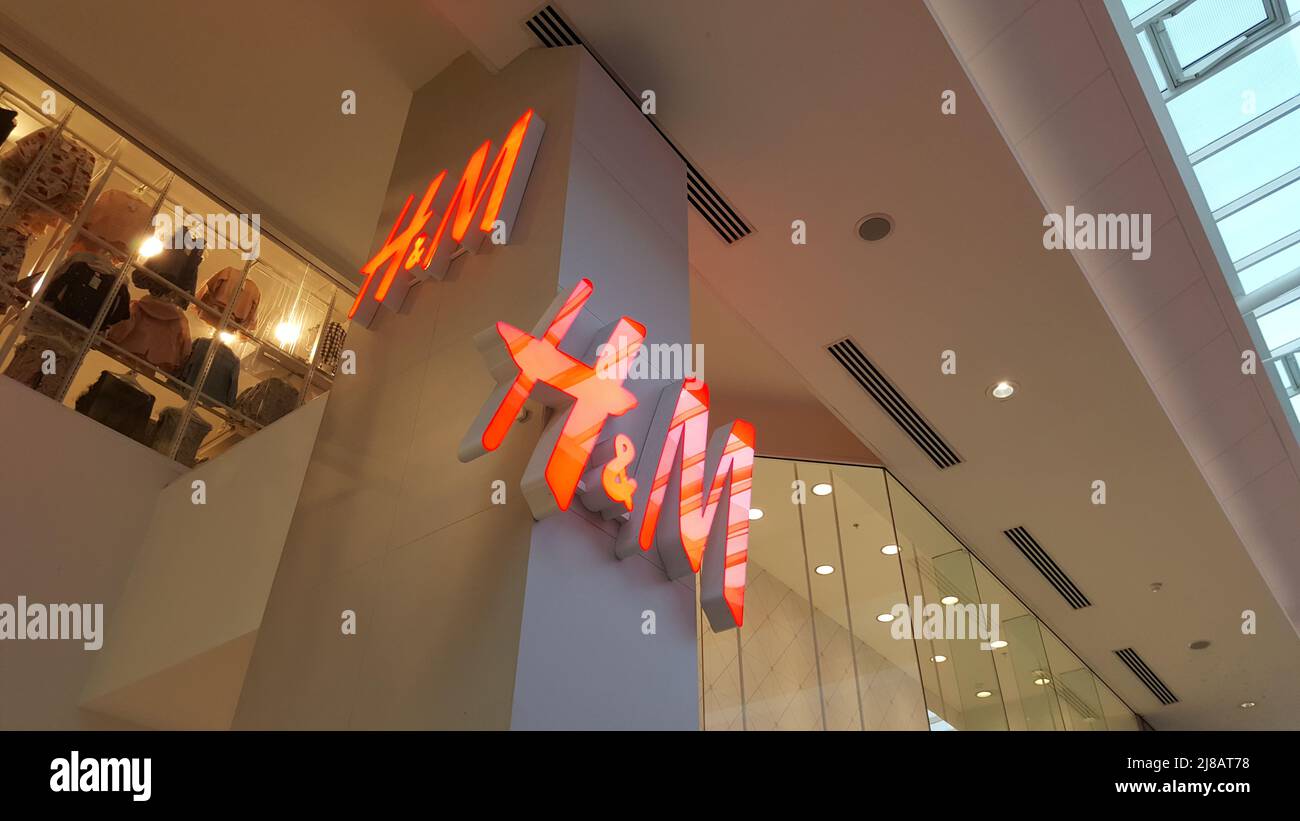 H&M Clothing Shop Sign Stock Photo - Alamy
