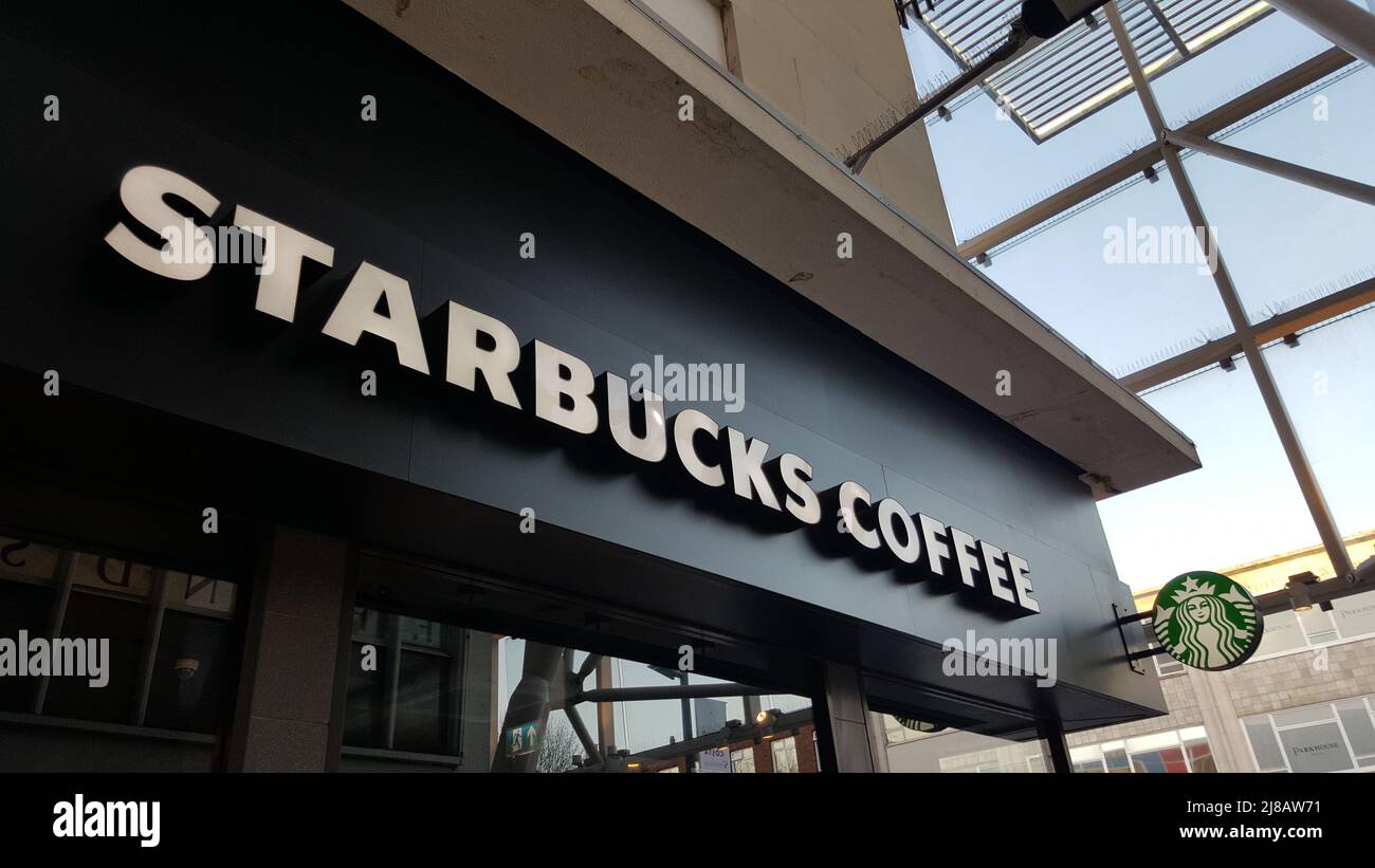 Starbucks Coffee Shop Sign And Logo Stock Photo - Alamy