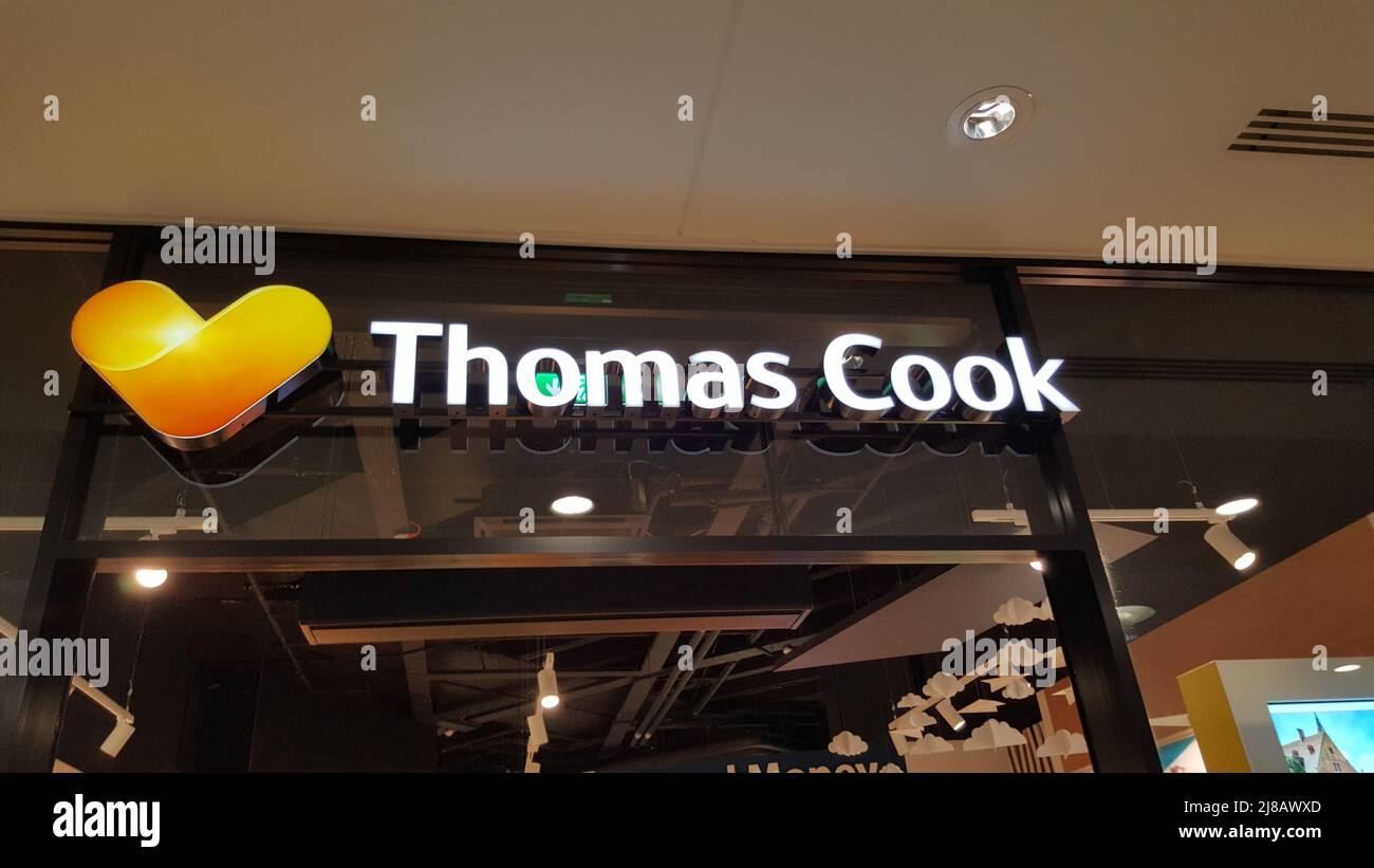 Thomas cook logo sign hi-res stock photography and images - Alamy