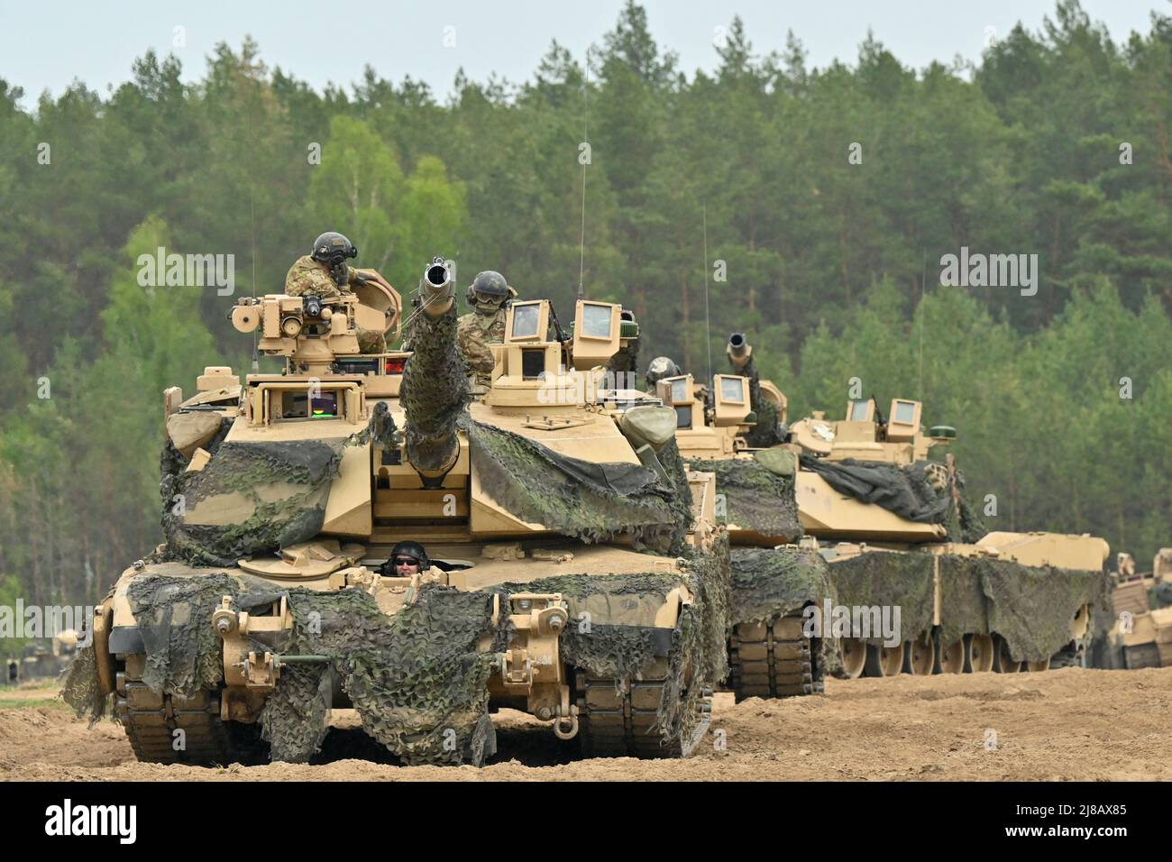 U.S. Army M1A2 Abrams tanks assigned to the 1st Battalion, 68th Armored ...
