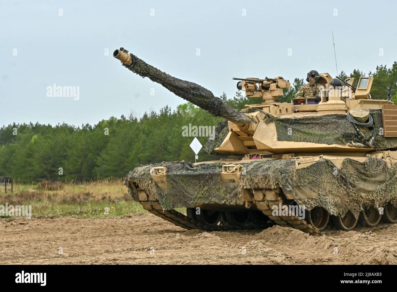 A U.S. Army M1A2 Abrams tank assigned to the 1st Battalion, 68th ...