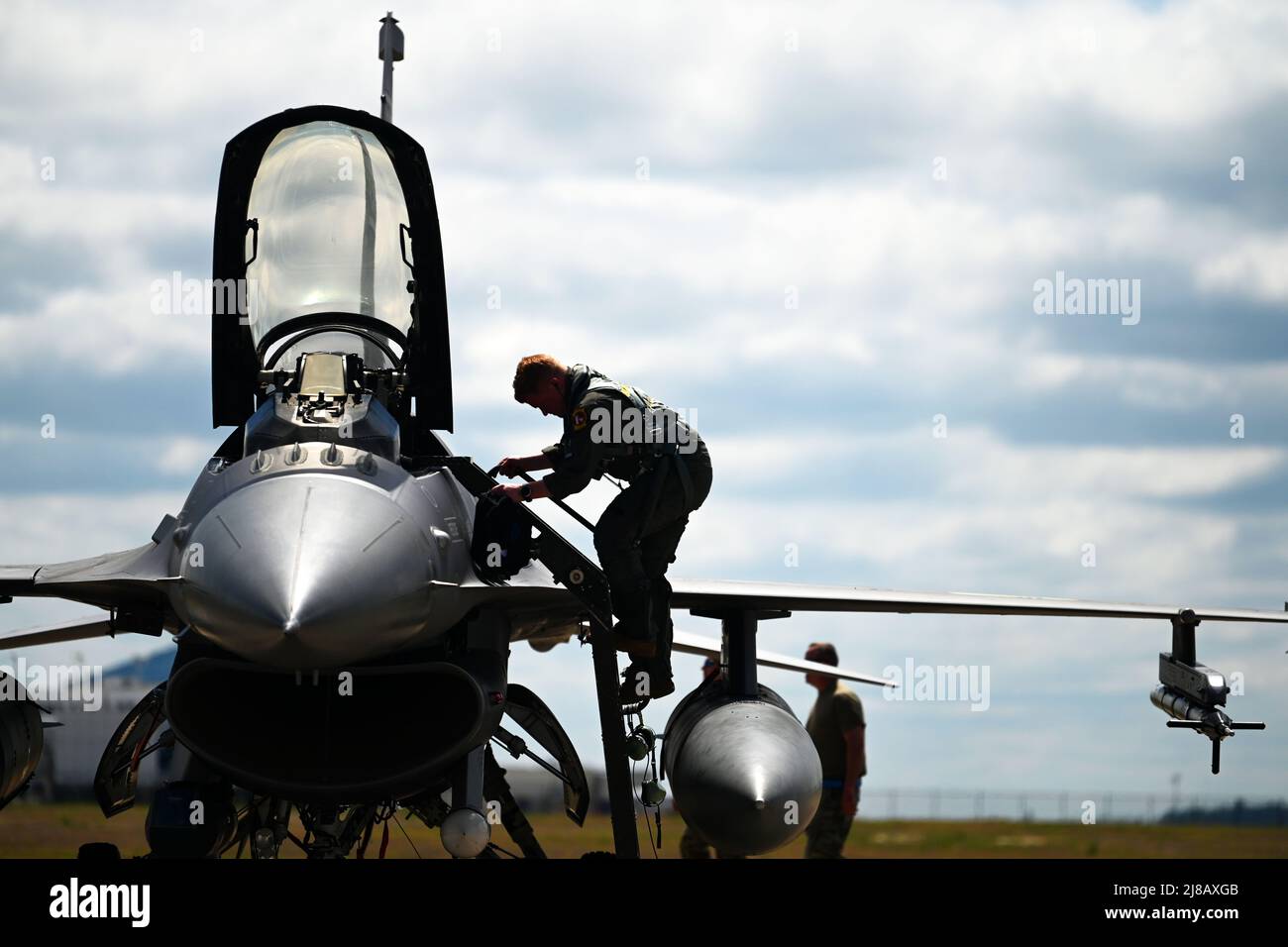 U.S. Air Force Airmen from the 169th Fighter Wing return from Sentry ...
