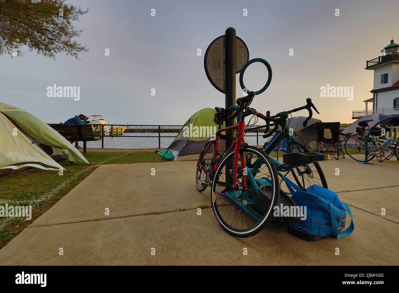 The Roanoke River lighthouse at Edenton, North Carolina at sunset with ...