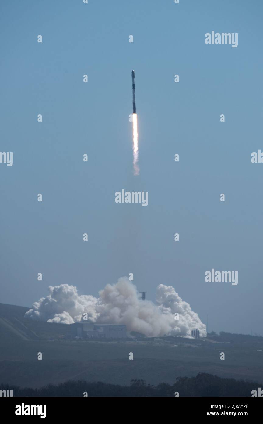 A SpaceX Falcon-9 rocket carrying a Starlink mission launches from ...