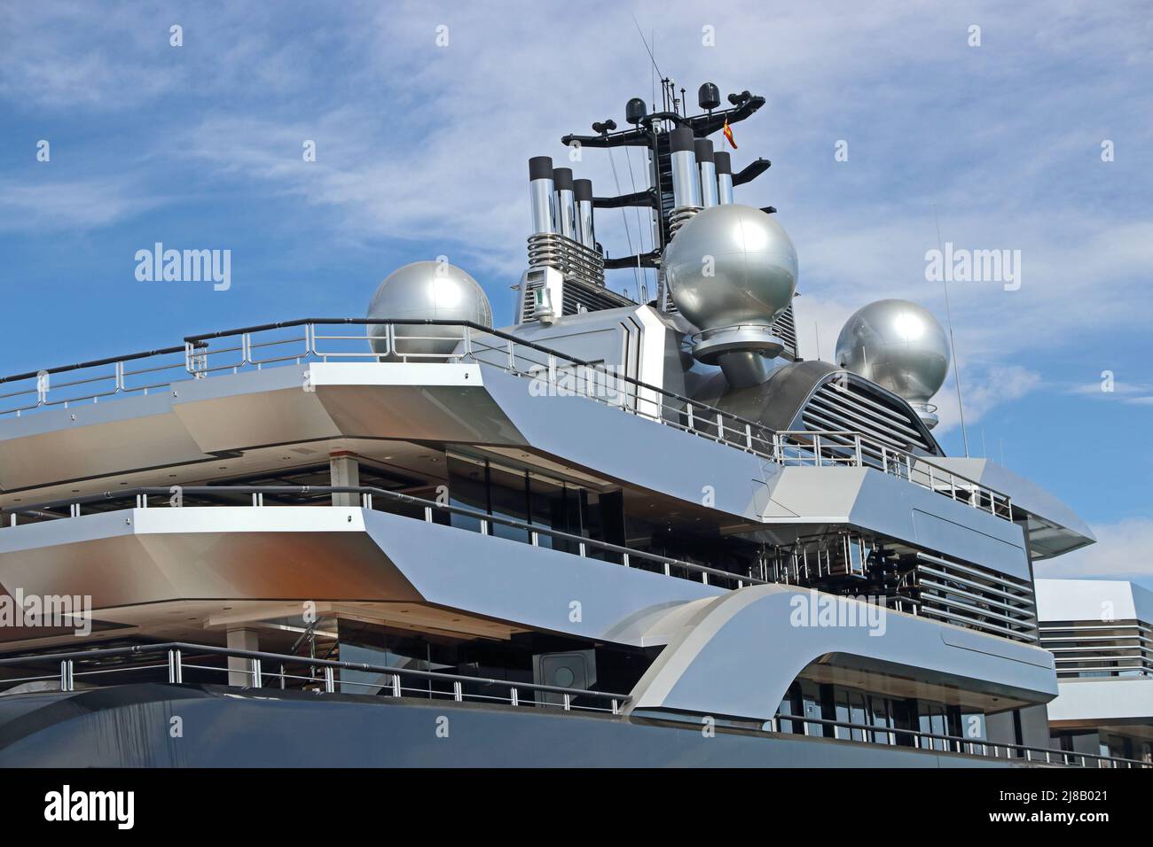 Superstructure hi-res stock photography and images - Alamy