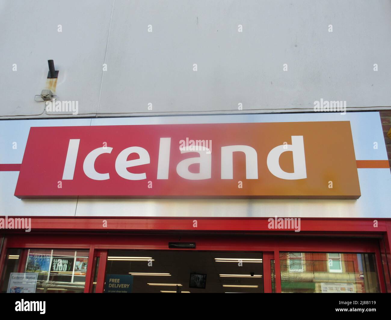Iceland Supermarket Shop Sign Stock Photo - Alamy