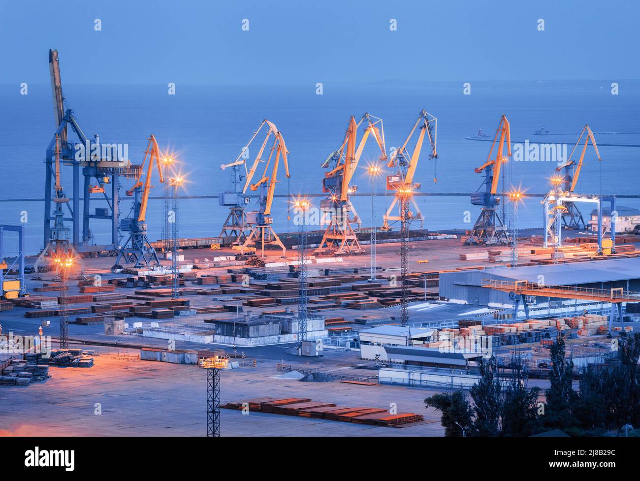 Mariupol sea hi-res stock photography and images - Alamy