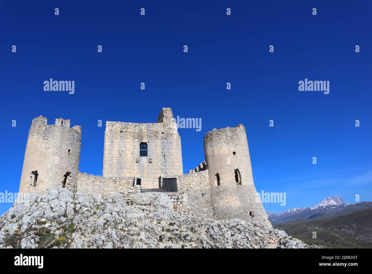 Rocca Calascio, mountaintop medieval fortress. The Castle of Rocca ...