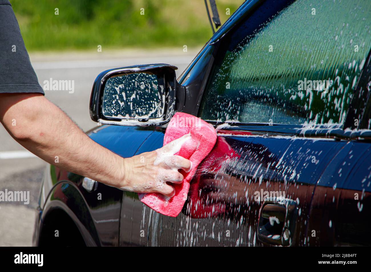 Hand car wash station hi-res stock photography and images - Alamy
