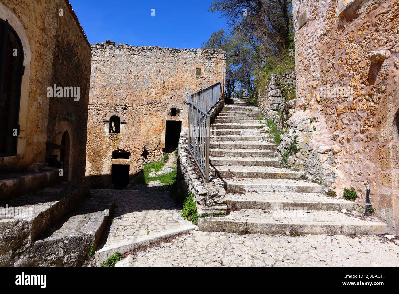 Rocca Calascio, mountaintop medieval town with the Castle of Rocca ...