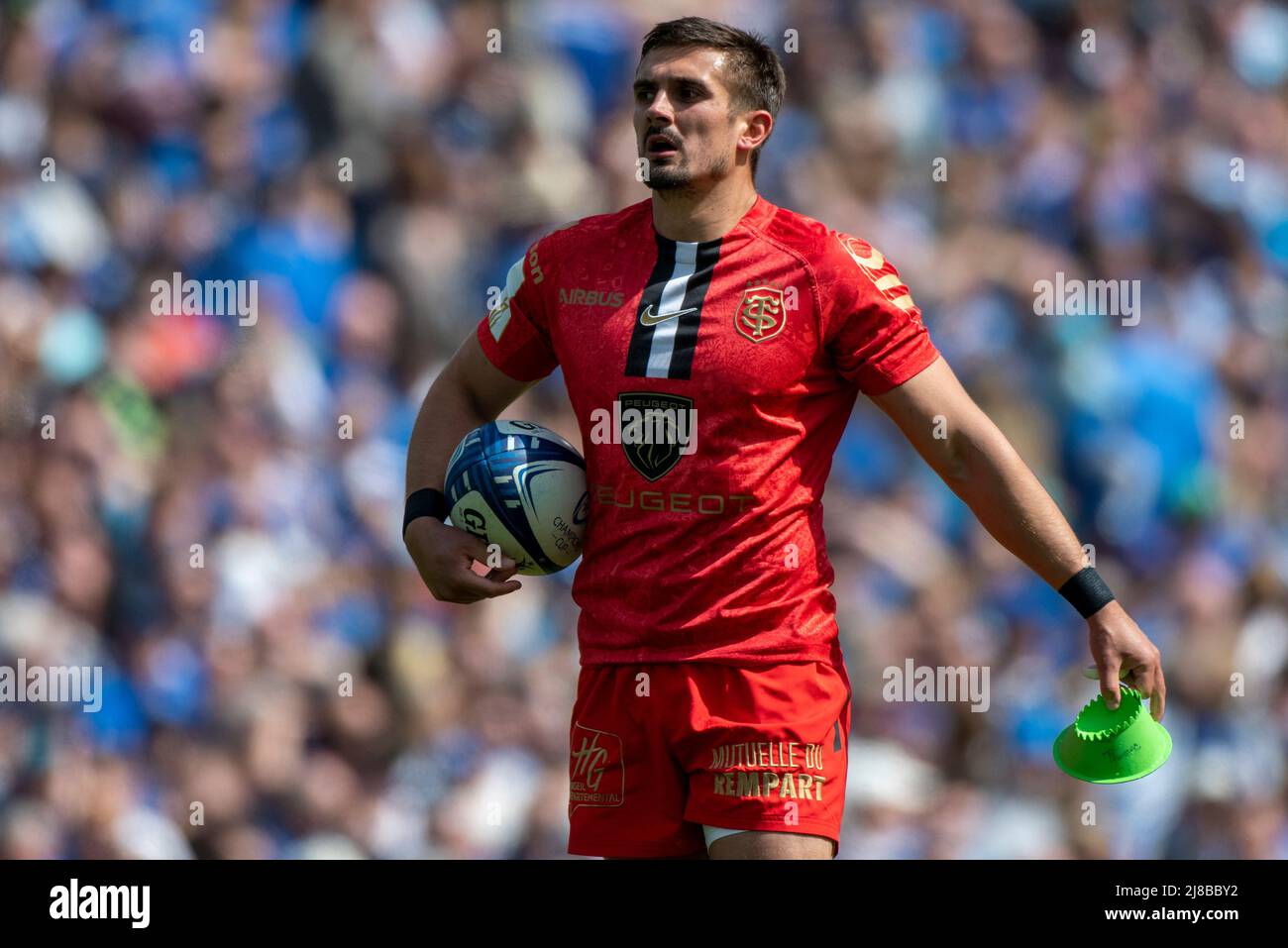 Thomas Ramos of Toulouse prepares to take a conversion during the ...