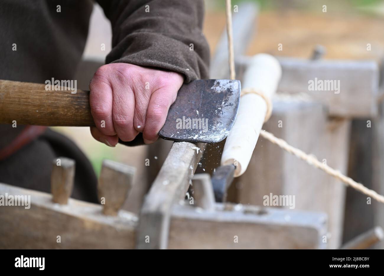 Medieval building methods hi-res stock photography and images - Alamy