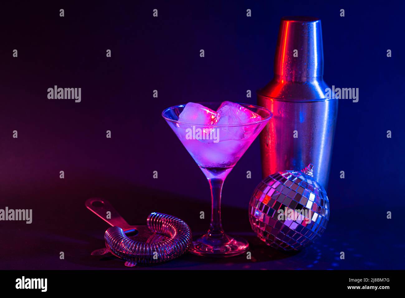 Bar tools in use hi-res stock photography and images - Alamy