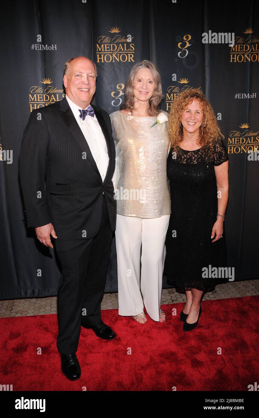 Kathy Buckley High Resolution Stock Photography and Images - Alamy