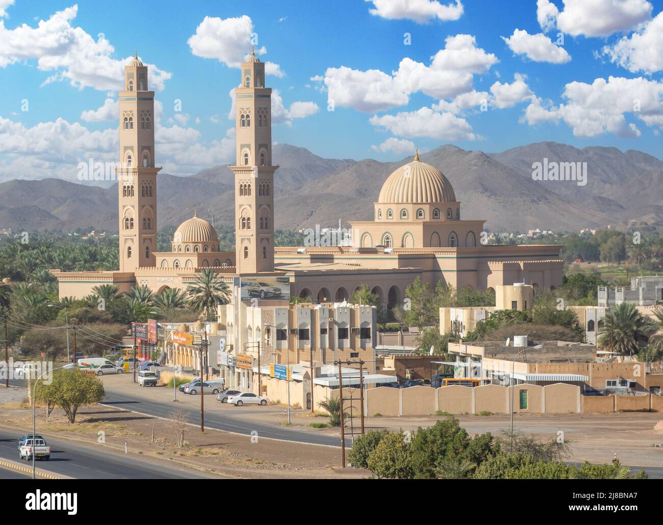 Bahla, Oman - home of the Bahla Fort, a 13th century castle and a ...