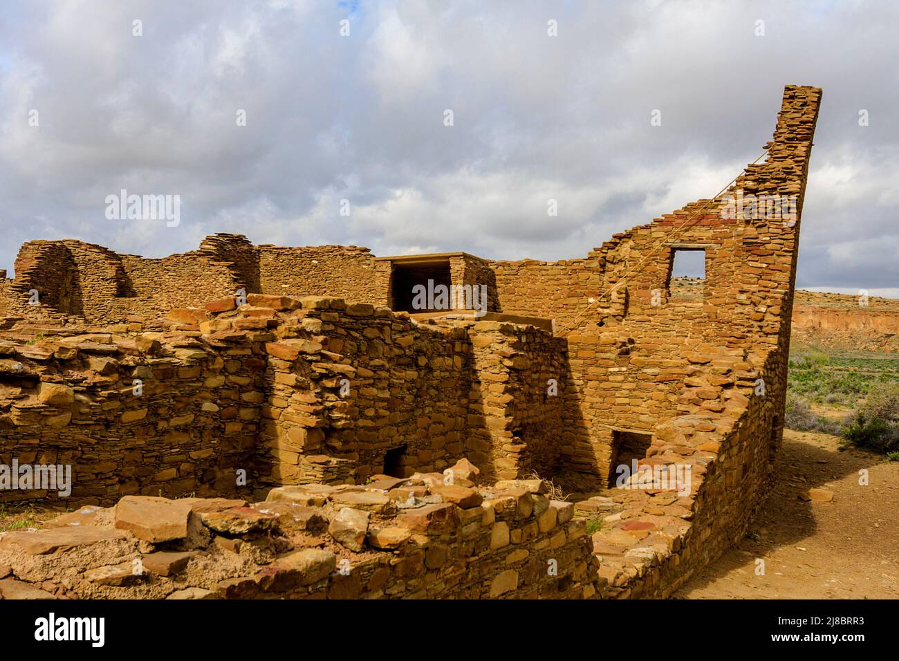 Ruin walls and rooms from Bonito ruins at Chaco Historical Park Stock ...