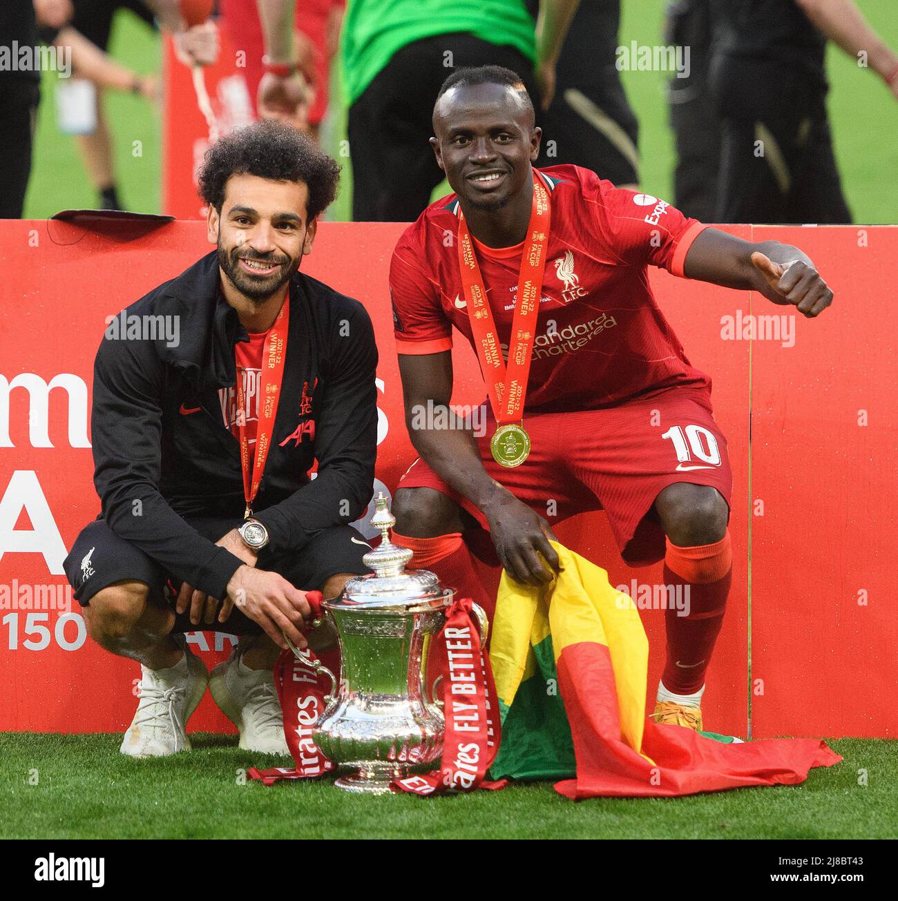 Sadio mane salah celebrate hi-res stock photography and images - Alamy