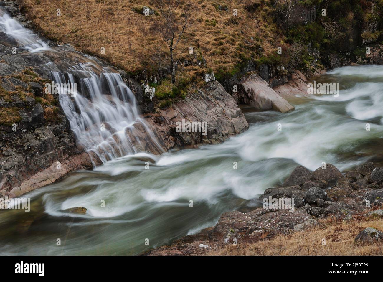 Beautiful Winter landscape image of River Etive and Skyfall Etive ...