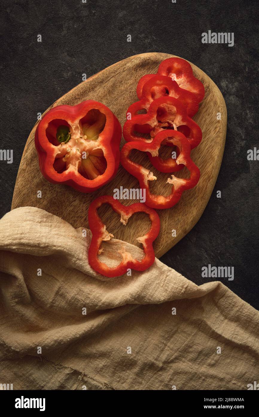 red sweet pepper sliced into rings Stock Photo - Alamy