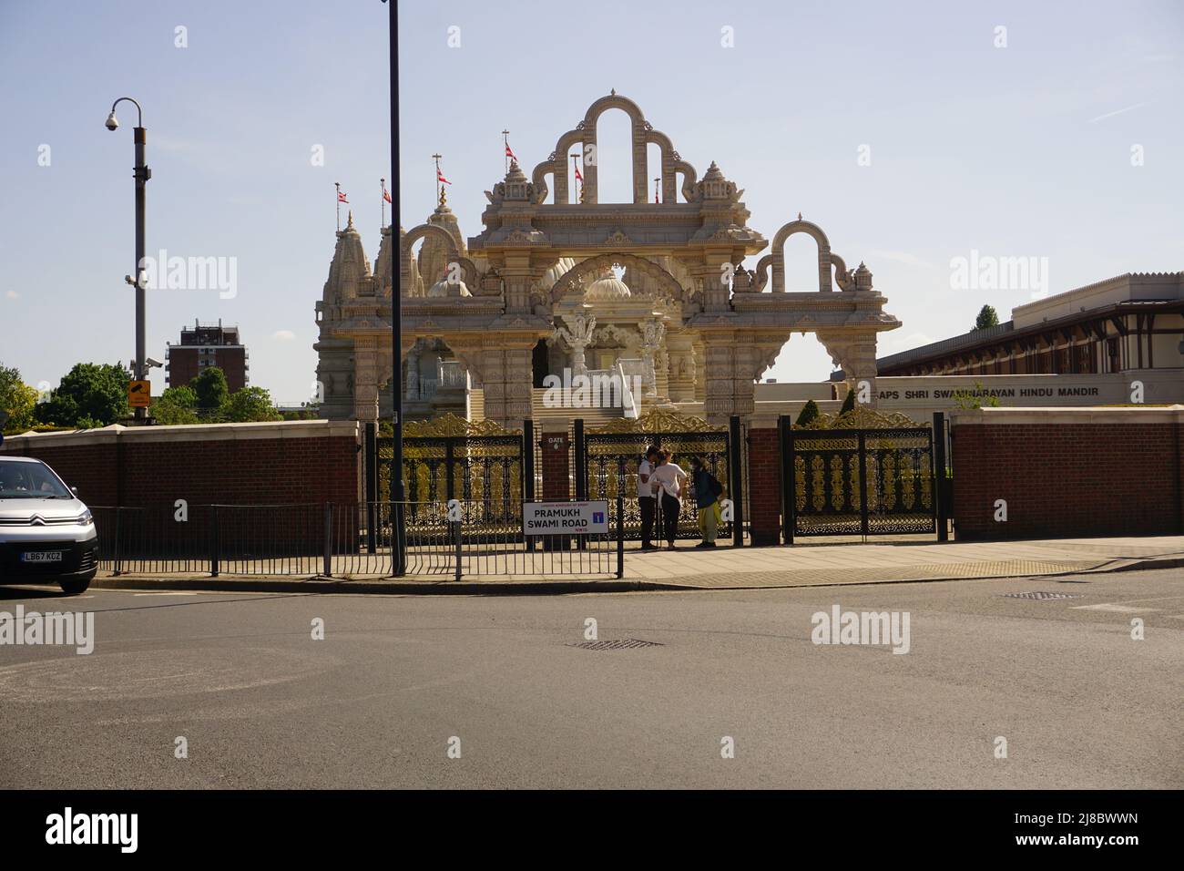 Baps shri swaminarayan mandir london hi-res stock photography and ...