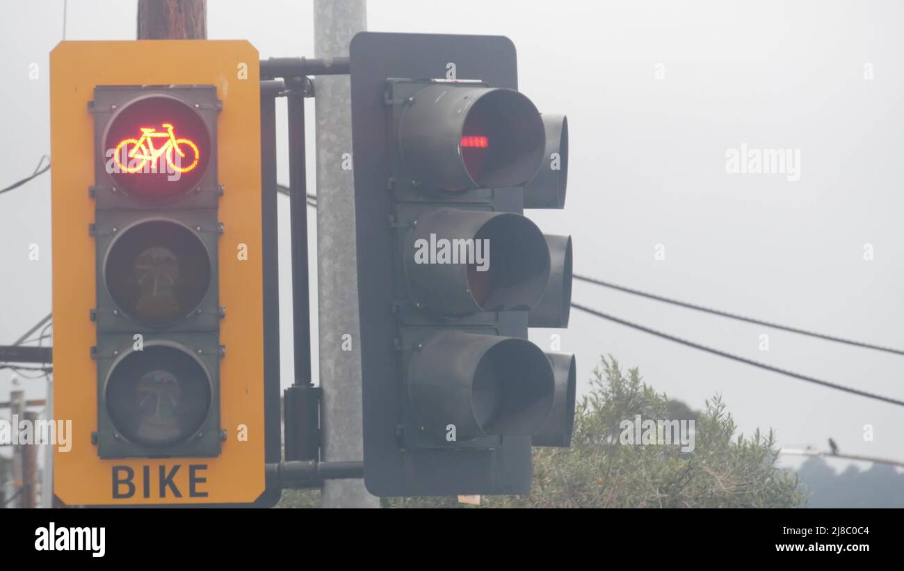 Traffic safety usa hi-res stock photography and images - Alamy