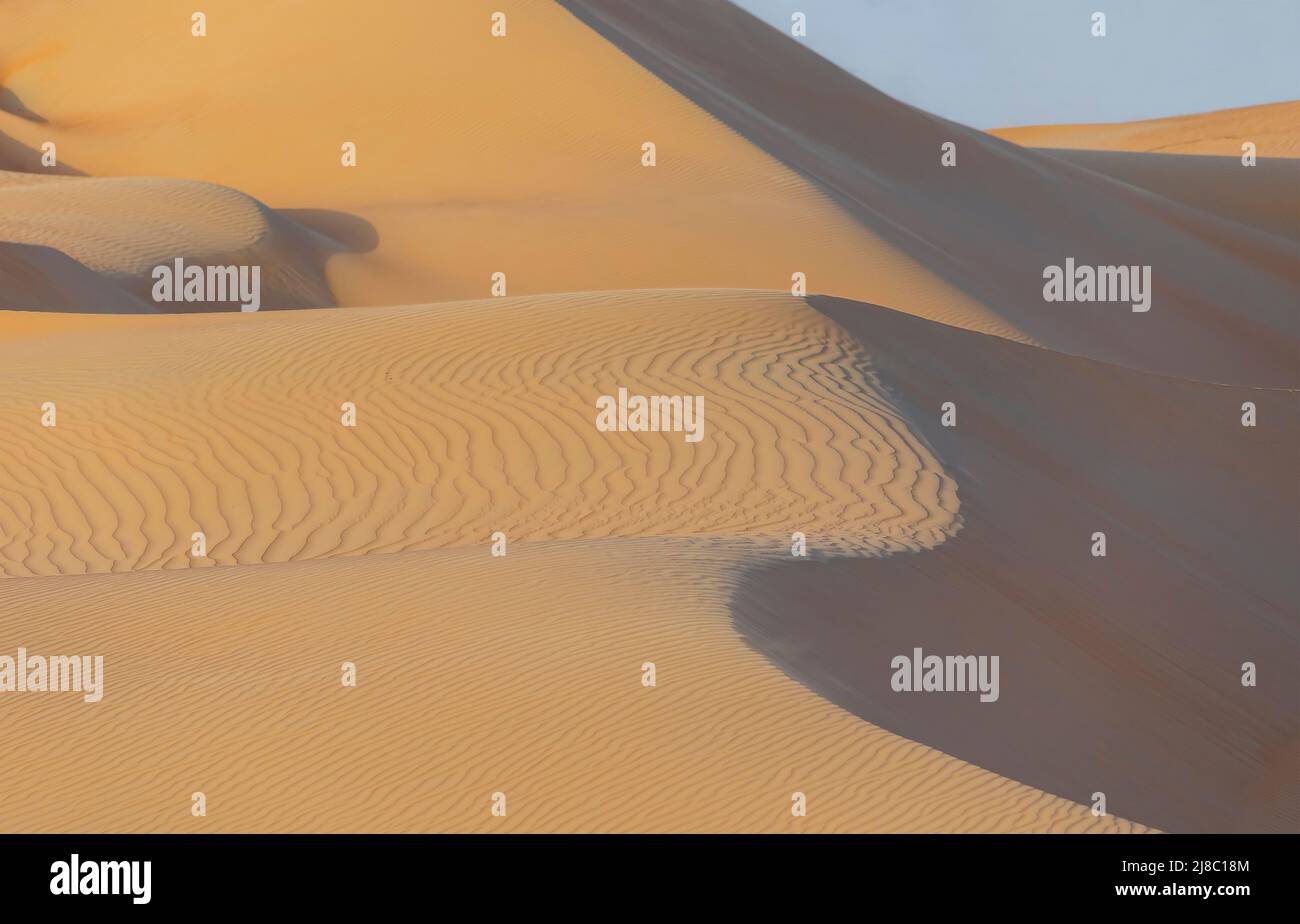 Rub al khali saudi arabia hi-res stock photography and images - Alamy
