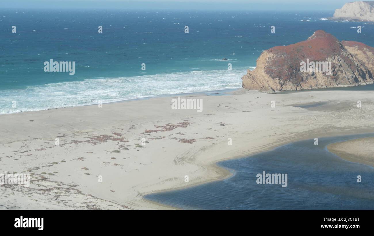 Little sur river beach on Pacific Coast Highway 1, scenic Cabrillo road ...