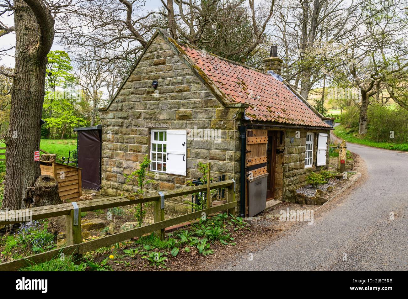 Old smiddy hi-res stock photography and images - Alamy