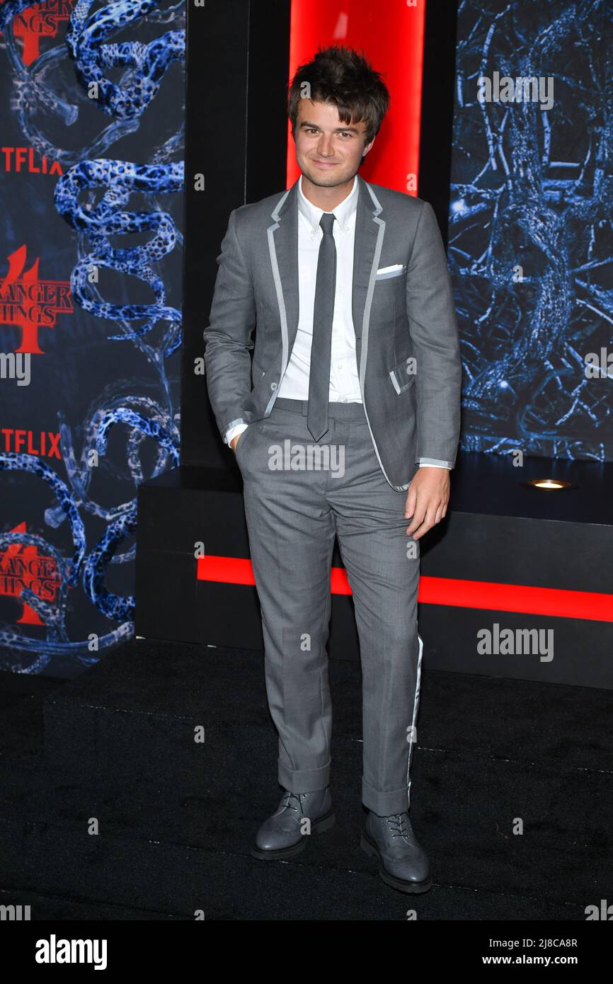 Joe keery hi-res stock photography and images - Alamy